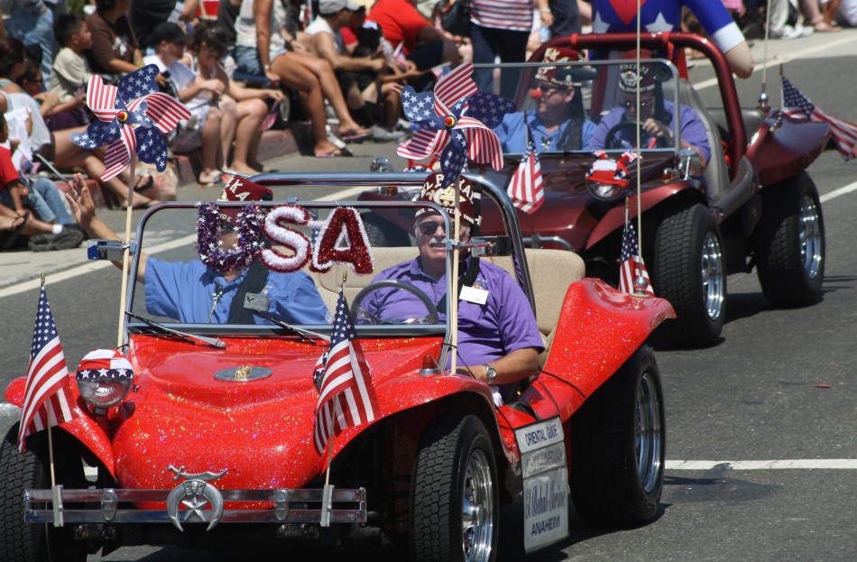 Huntington Beach Parade – El Bekal Shrine Temple Dune Buggy ...